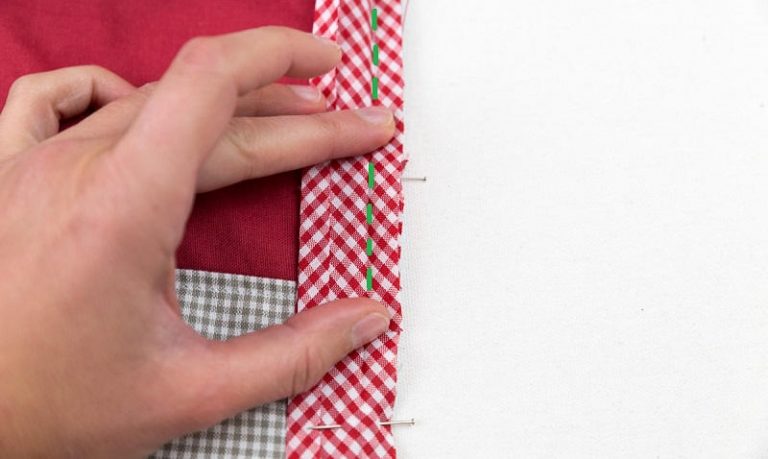 Patchworkdecke nähen ᐅ Nähanleitung für Anfänger